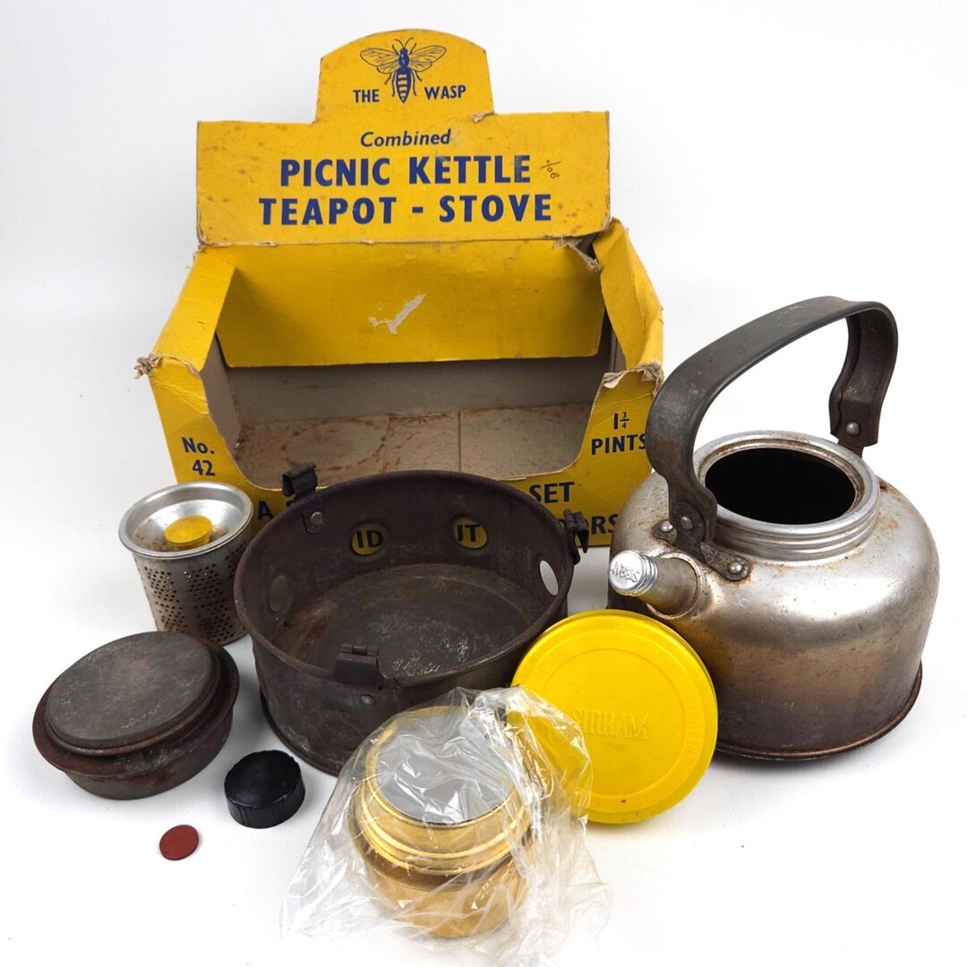 The Wasp Vintage Travel Picnic Kettle Teapot Boiling Set by Sirram & Co ...