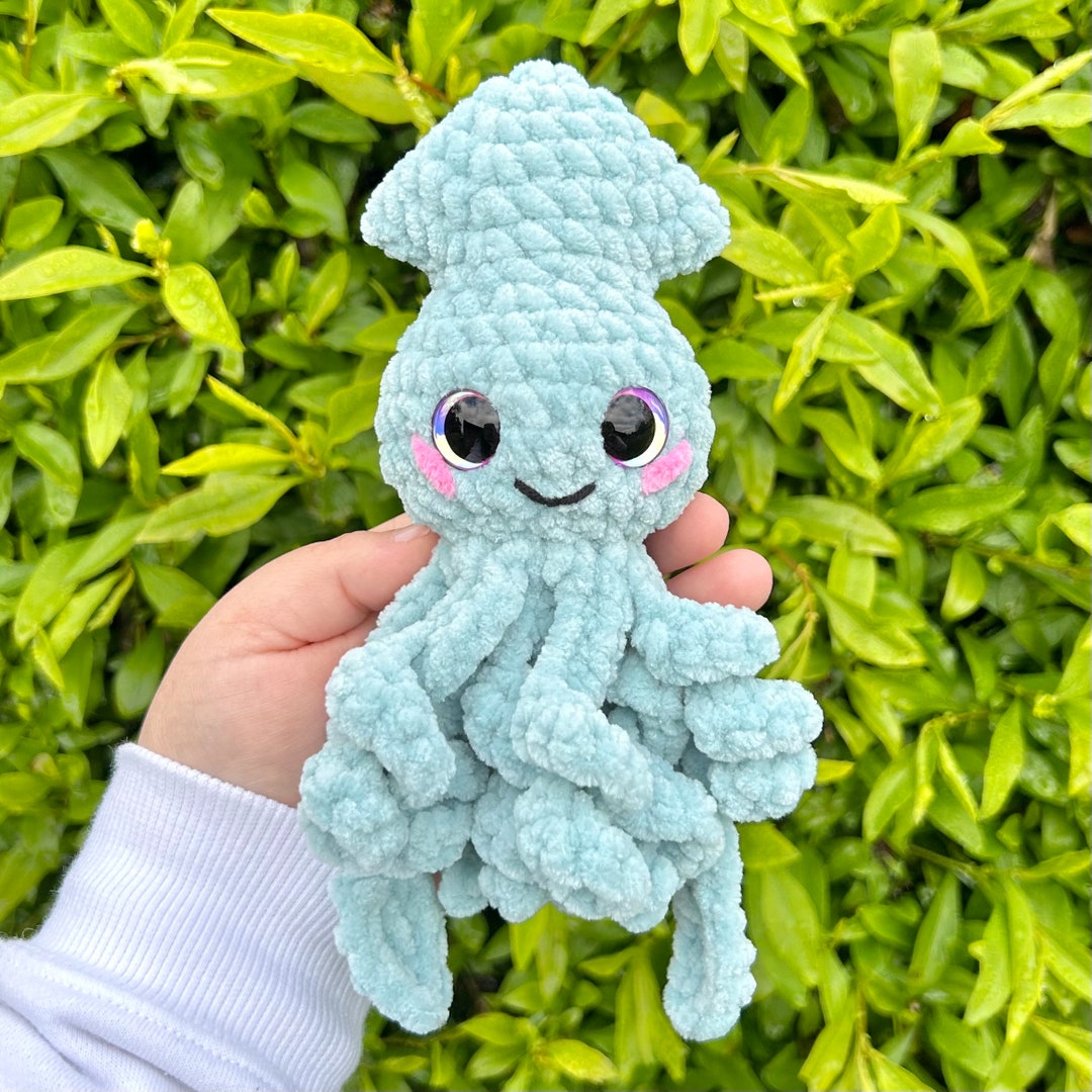 Squid Friend Plushie - Etsy