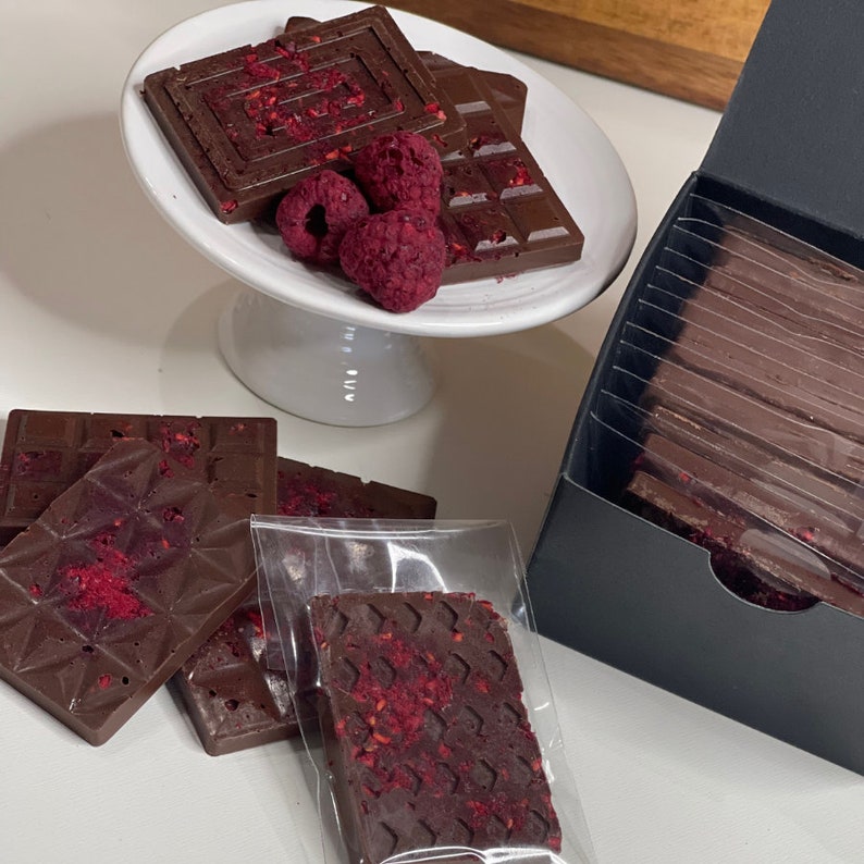 Raspberry Chocolate Bars Black Gift Box of 12 Individually Wrapped Bars ...