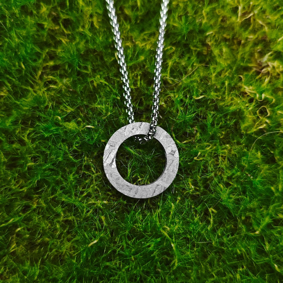 Iron Meteorite Necklace Perfect Circle Pendant,widmanstätten Pattern ...