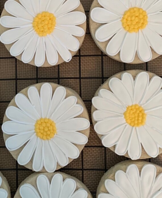 Daisy cookies | Etsy