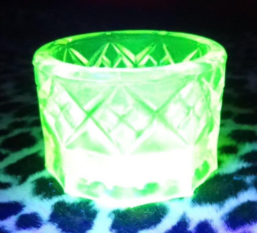 Vaseline/uranium Glowing Yellow UV Glass Open Salt Dip, Cellar, Dish - Etsy