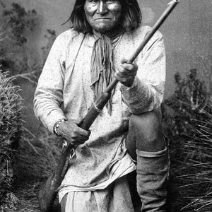 Historical Poster Print: Geronimo - Native American Indian Leader of ...