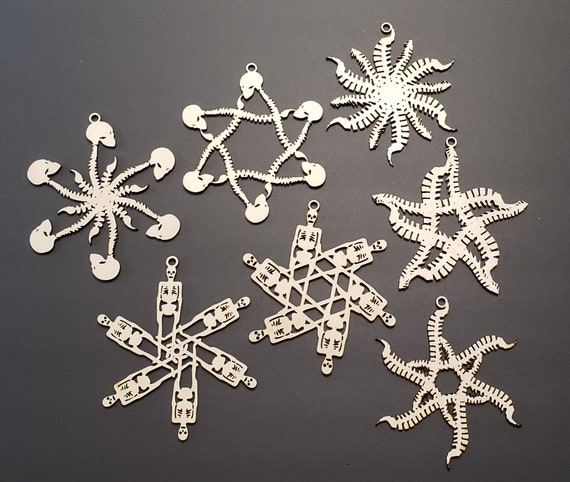 DIGITAL SVG FILE Glowforge Ready Laser Cut Spine Skull | Etsy