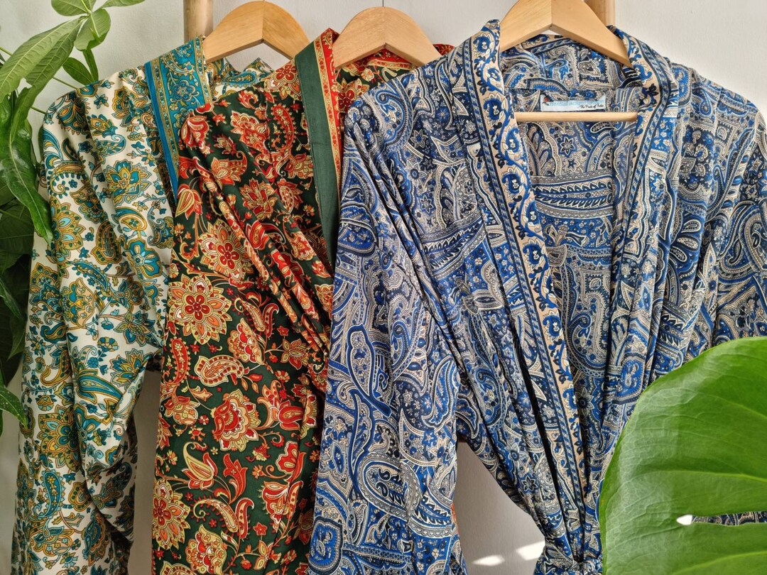 Men's Silky Boho Kimonos Man House Beach Artist Robe Paisley Bohemian ...