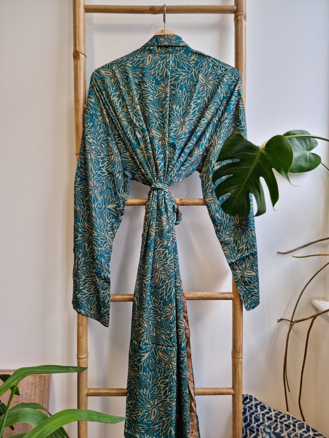 Men's Silk Boho Kimonos Man House Beach Artist Robe - Etsy