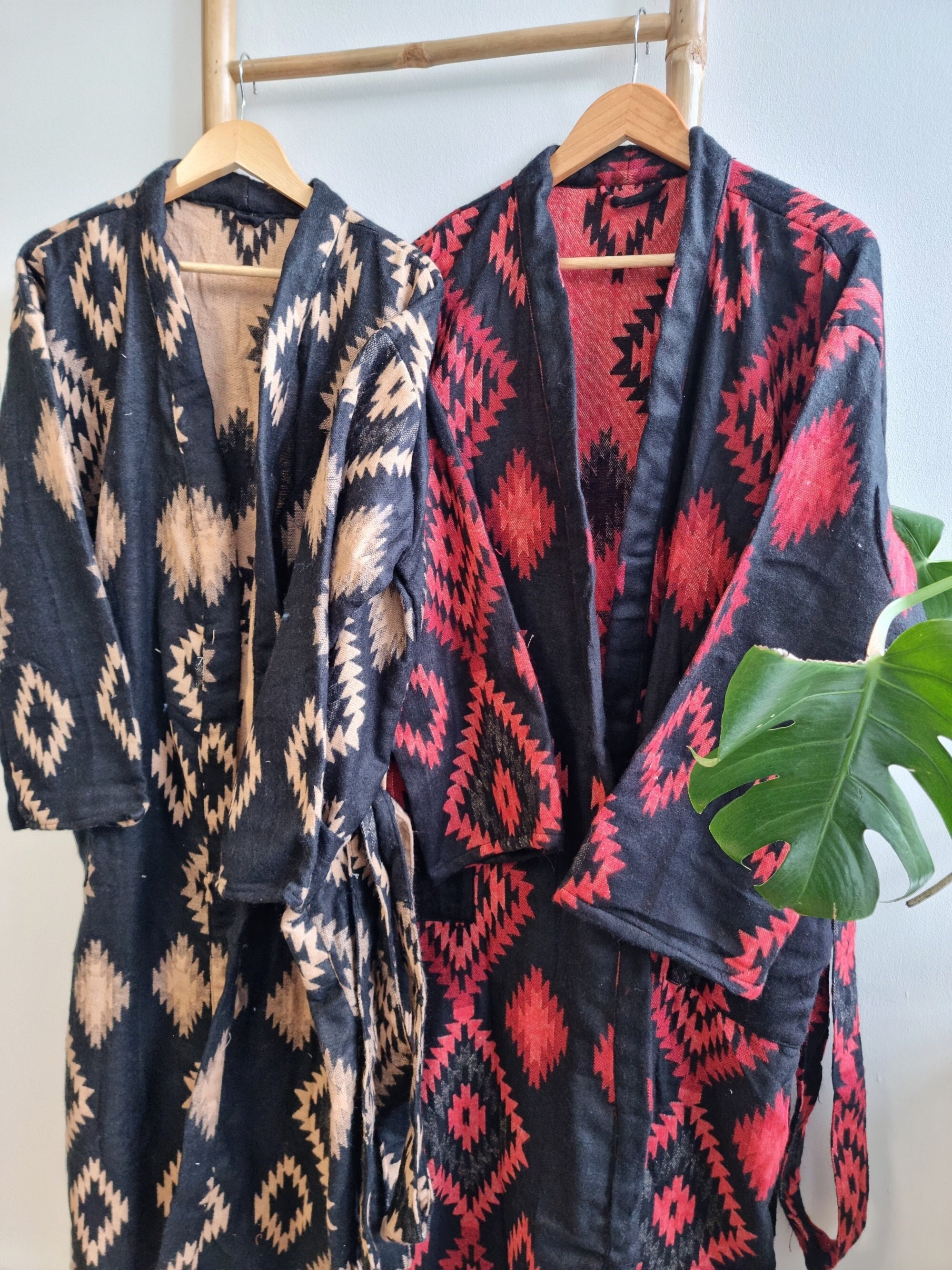 Unisex Yak Wool Blend Floral Kimono/robe Regal Urban Black - Etsy UK