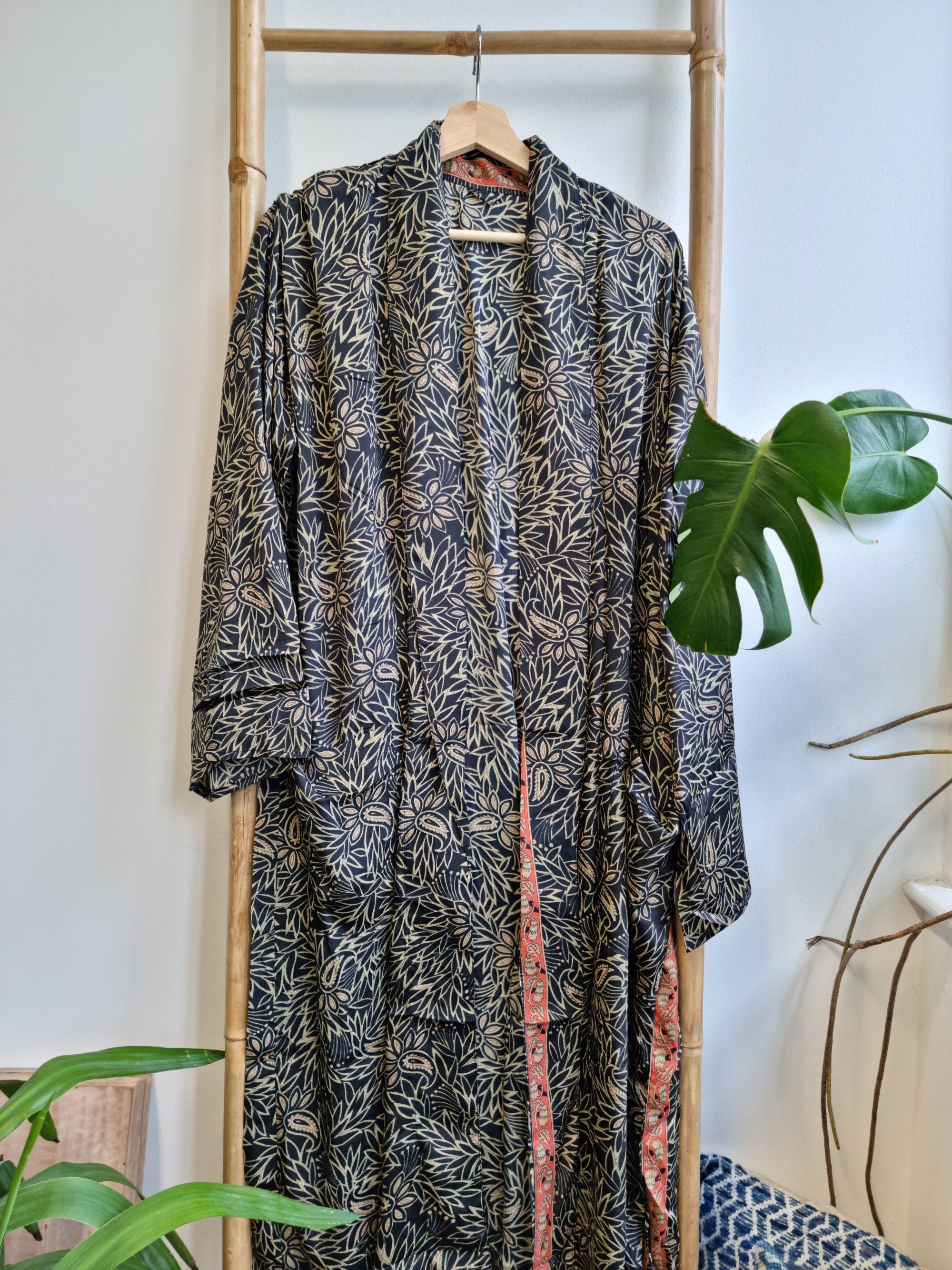 Men's Silk Boho Kimonos Man House Beach Artist Robe - Etsy