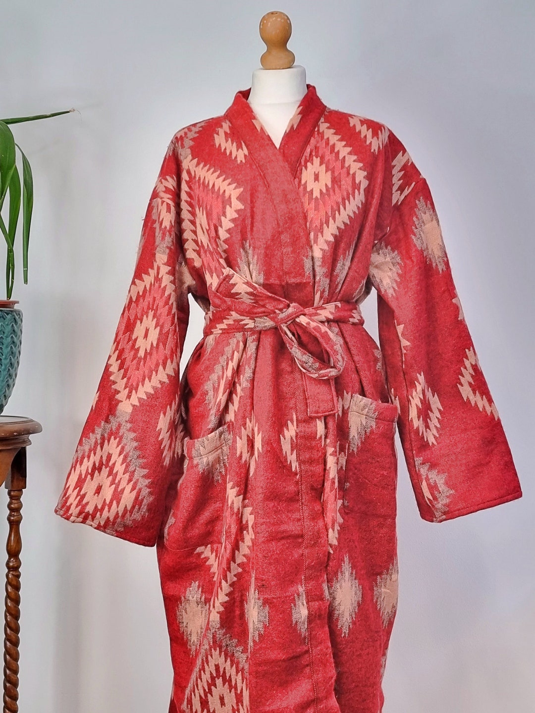 Unisex Yak Wool Blend Floral Kimono/robe | Regal Urban Red Geometric ...