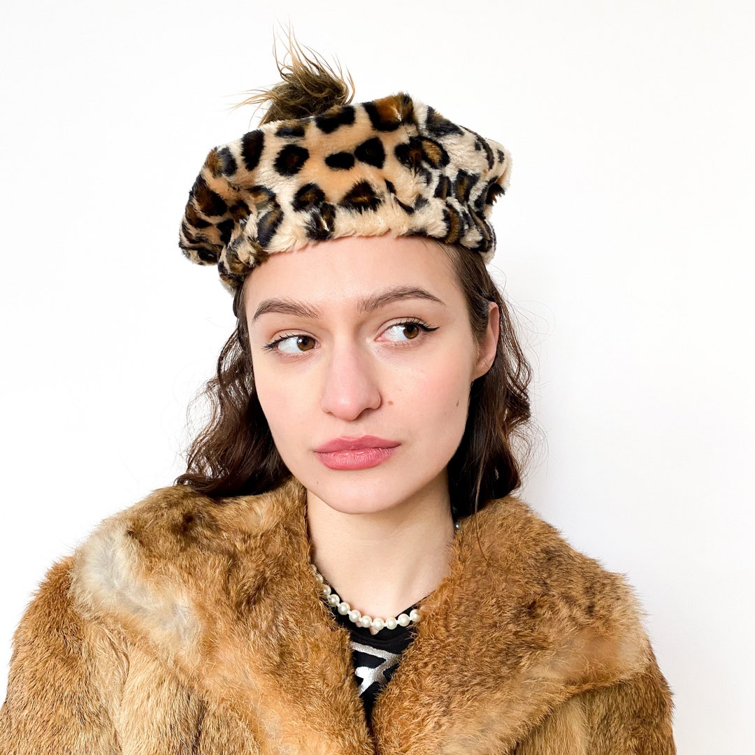 VINTAGE HAT, 90s, Y2K, 00s Vintage 90s Leopard Print Beret in Beige - Etsy