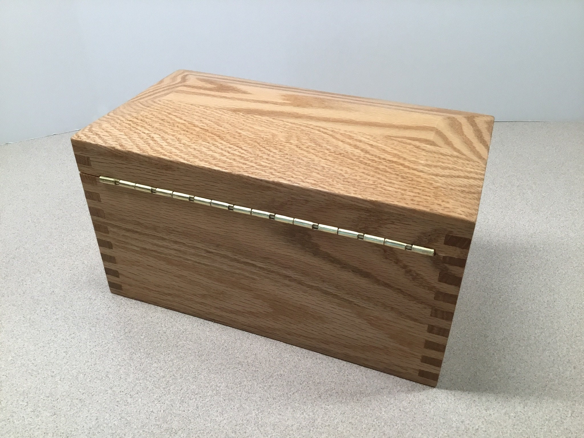 Red Oak Box With Hinged Lid - Etsy