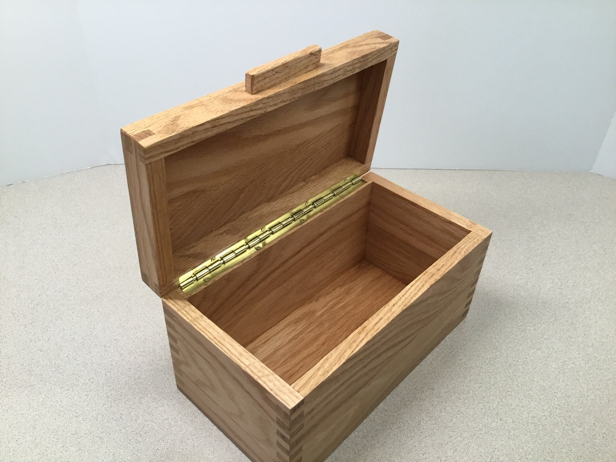 Red Oak Box With Hinged Lid - Etsy
