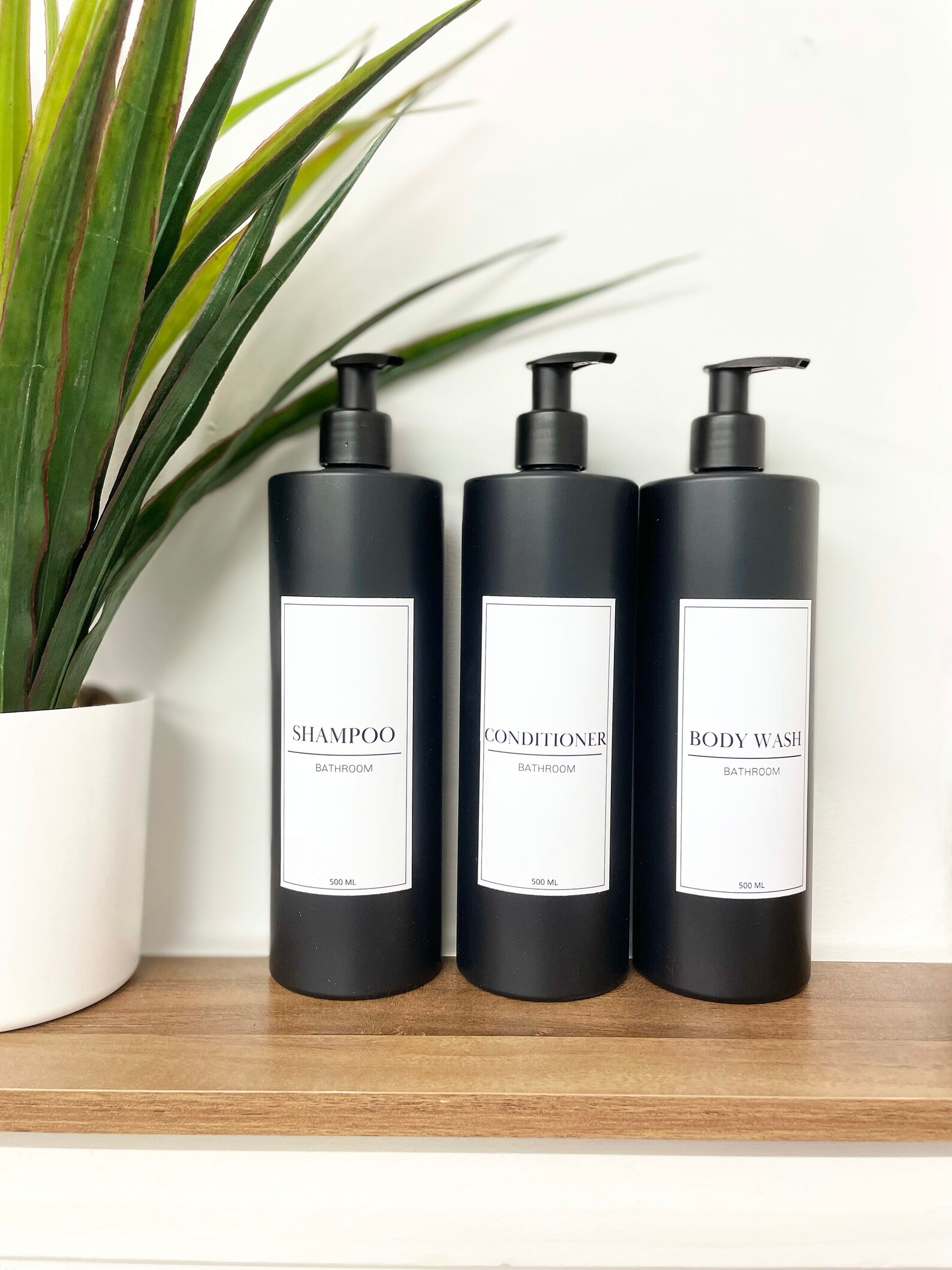 Matt Black Minimal White Label Shampoo and Conditioner Pump - Etsy