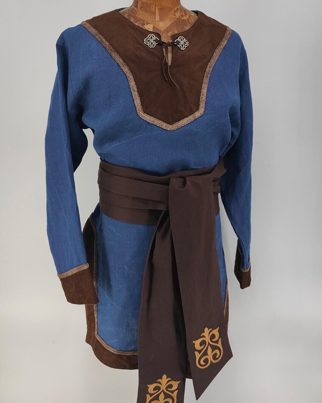 SALE - Blue Medieval Tunic With Medal Clip - SIZE ~L-XL - Reenactment ...