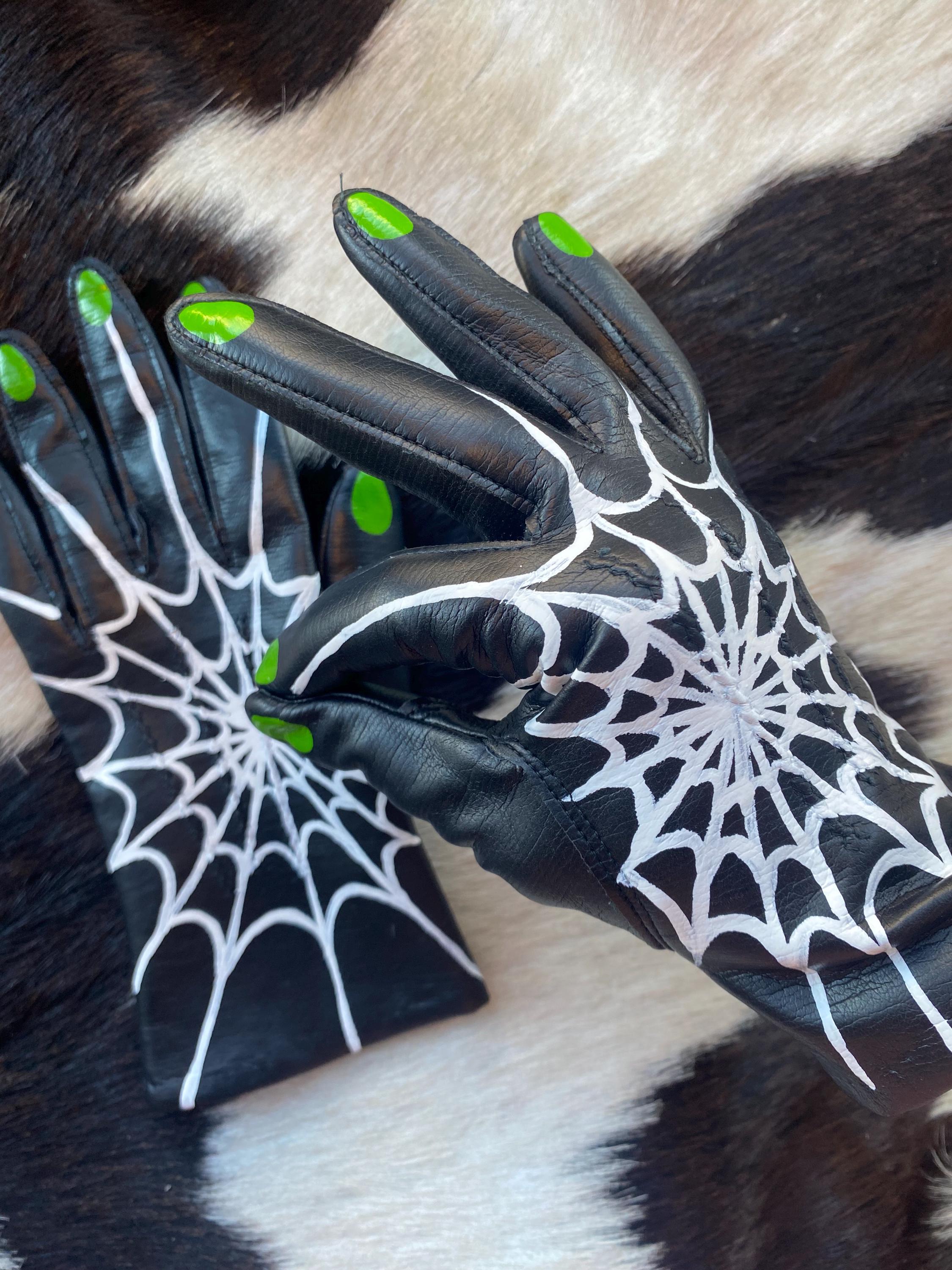 Spiders Web and Green Painted Leather Vintage Gloves - Etsy