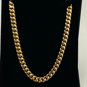 80s/90s MONET Cuban Link Chain - 22 Carat Gold Triple Plated - 7mm Wide ...