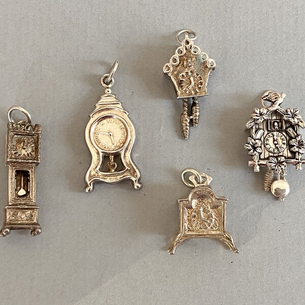 Working Clock Necklace - Etsy