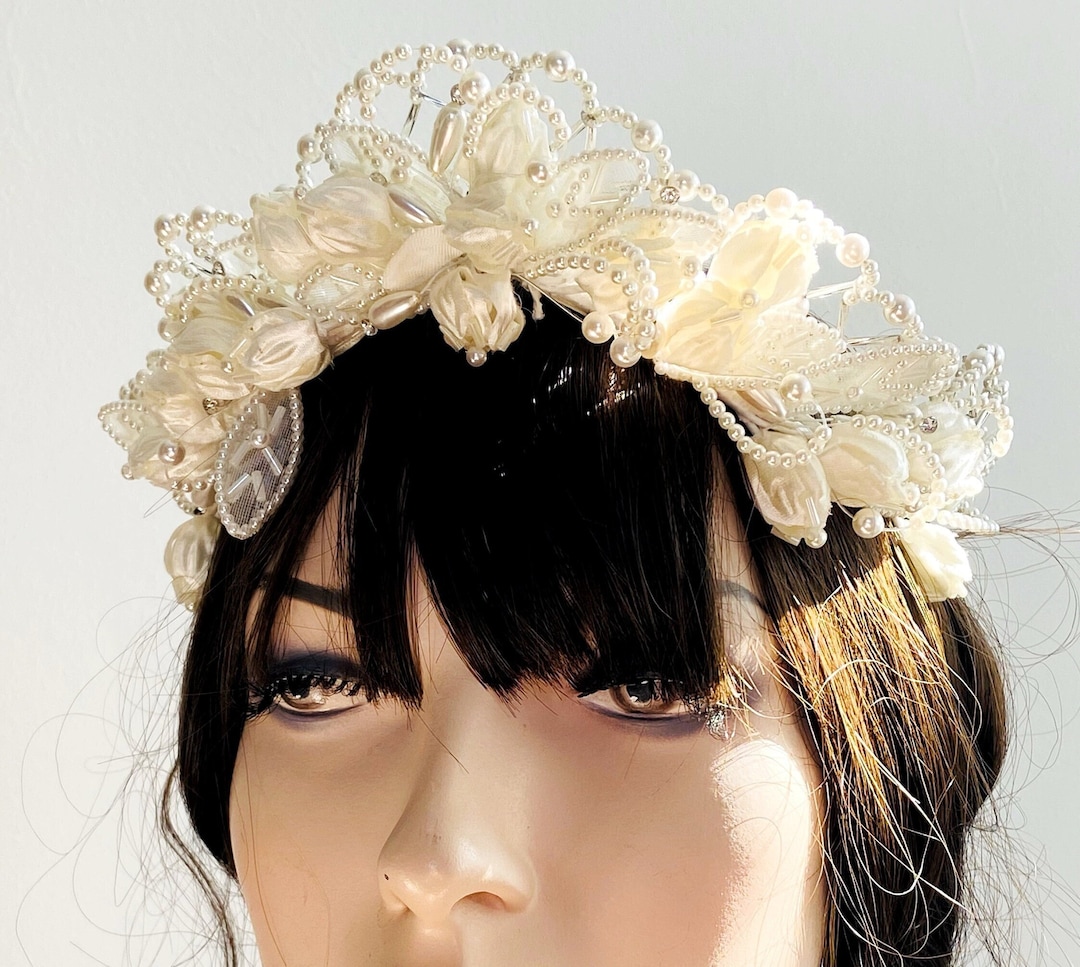 80s/90s Vintage Bride Tiara With White Silk Flowers Glass - Etsy