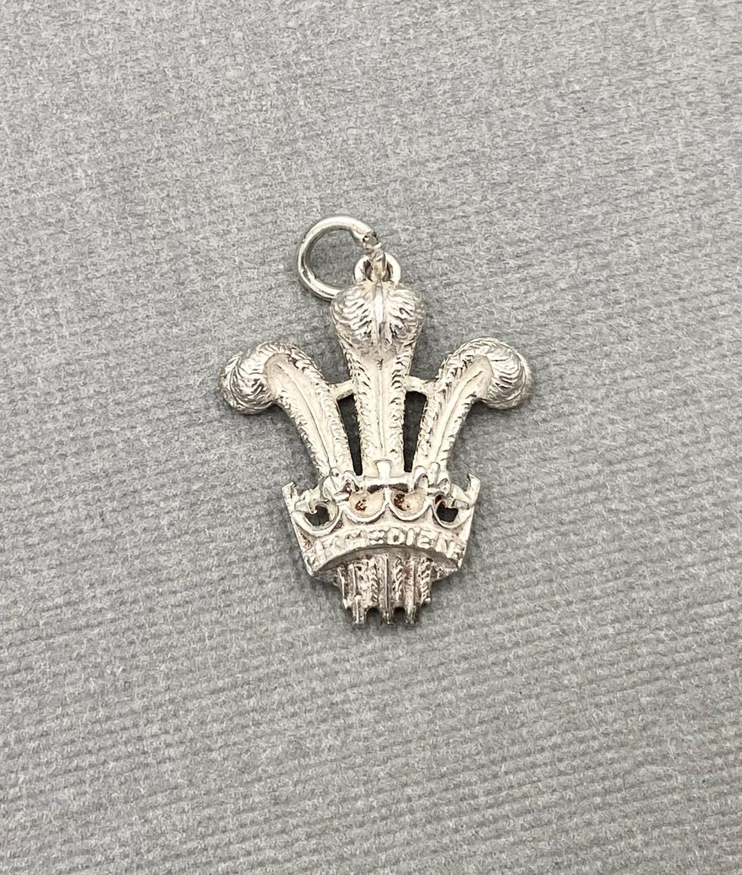 Vintage Welsh Charm - Prince of Wales Three Feathers & Crown Emblem ...