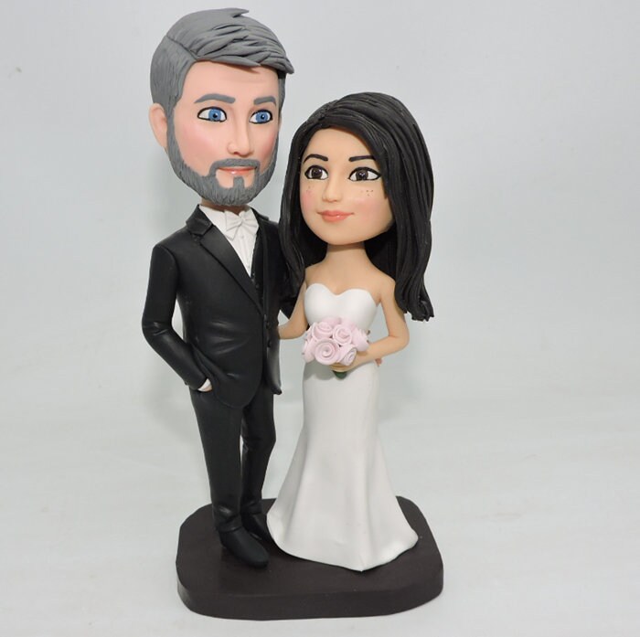 Bitmoji custom bobblehead cake topper for wedding gift bitmoji ...