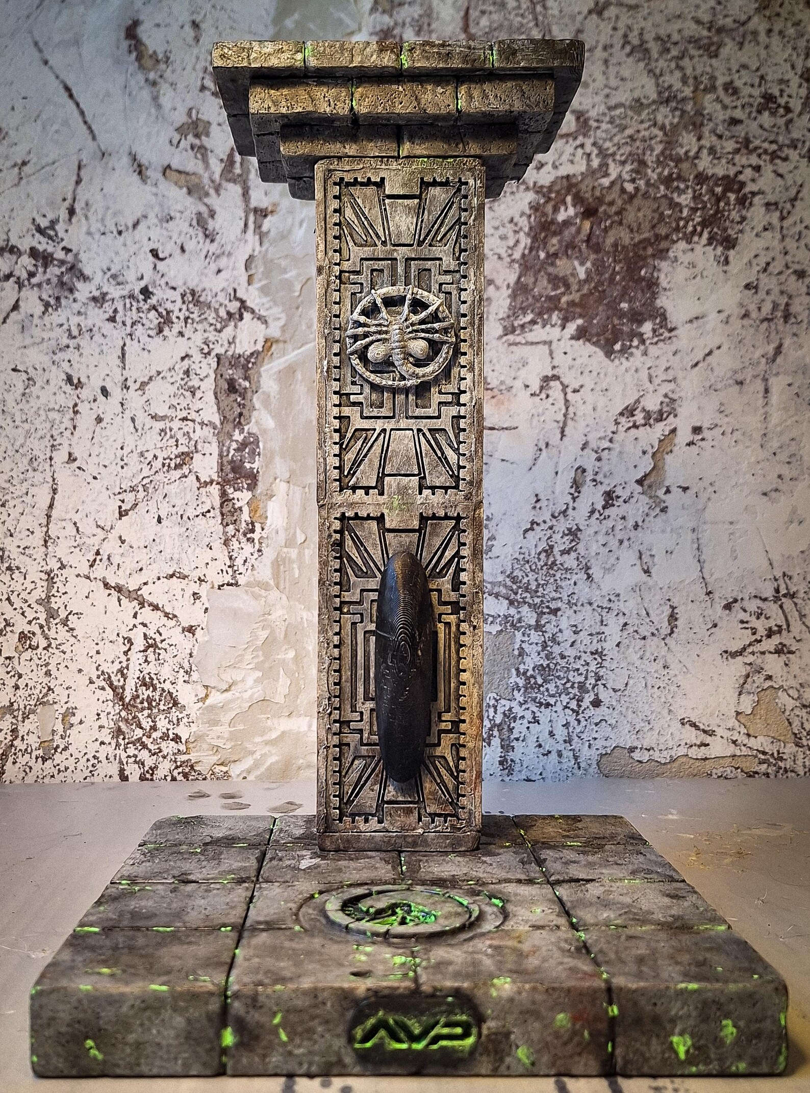 Alien Vs Predator Display Diorama / Predator Diorama / Alien Diorama - Etsy