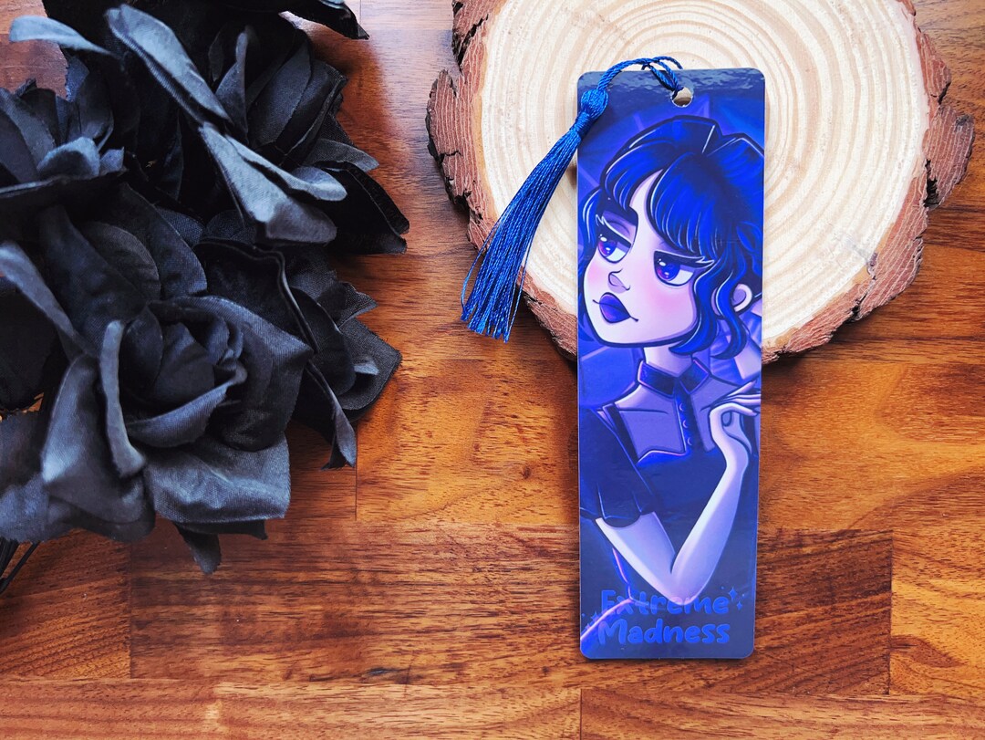 Dancing Wednesday Addams Bookmark Miércoles Addams Family Merlina ...