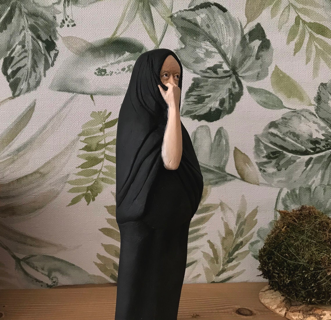 Muslim Woman in Black Hijab Sculpture Statue Home Decor - Etsy