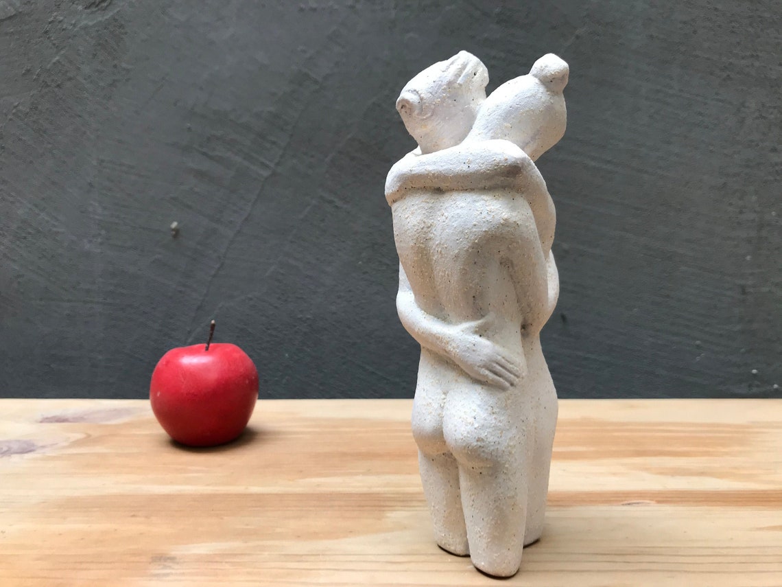 Hugging Couple Statue/The Lovers/Wedding & Anniversary Gift | Etsy