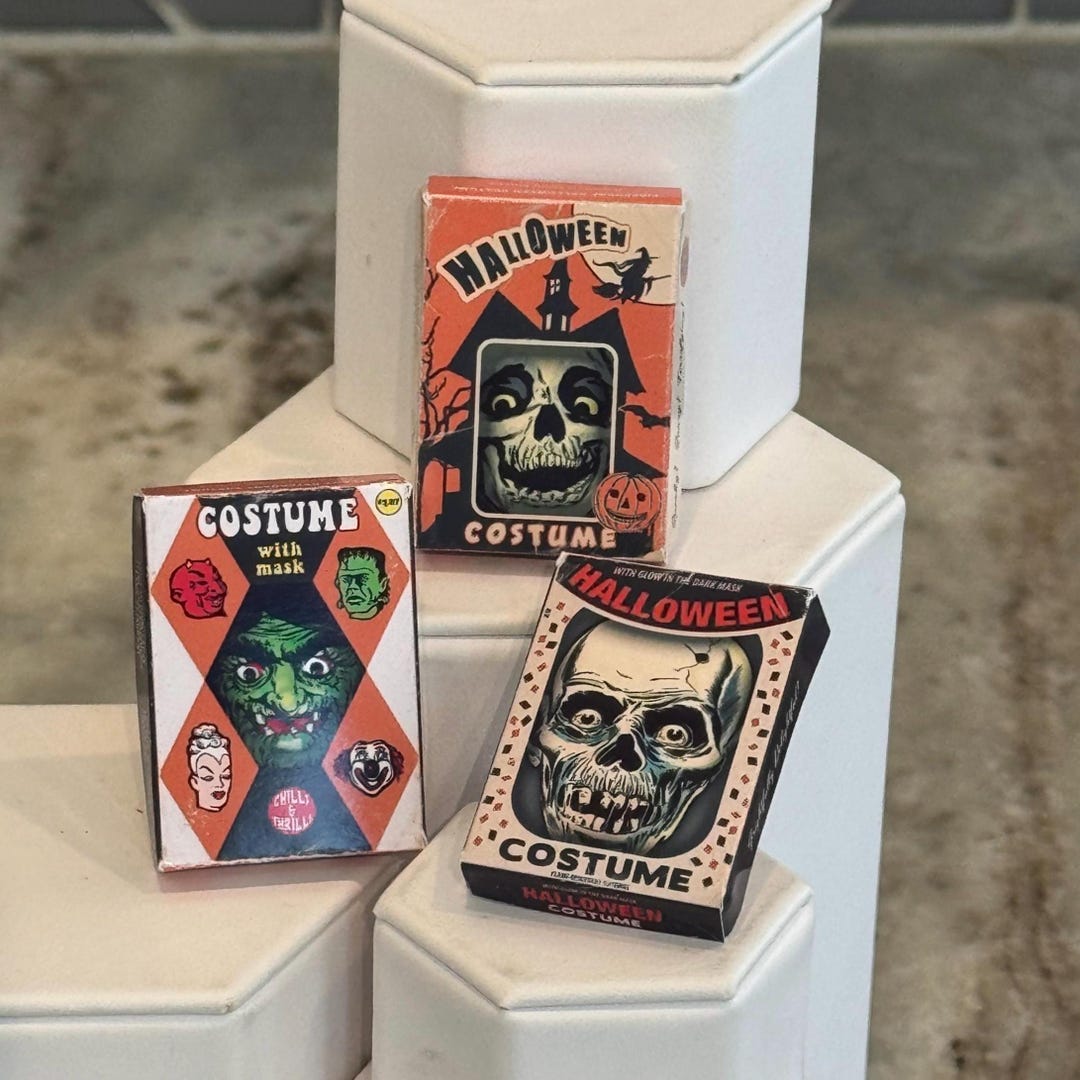 Miniature Halloween Costume Prop Boxes, 1:6 Scale Halloween Prop, 11.5 ...