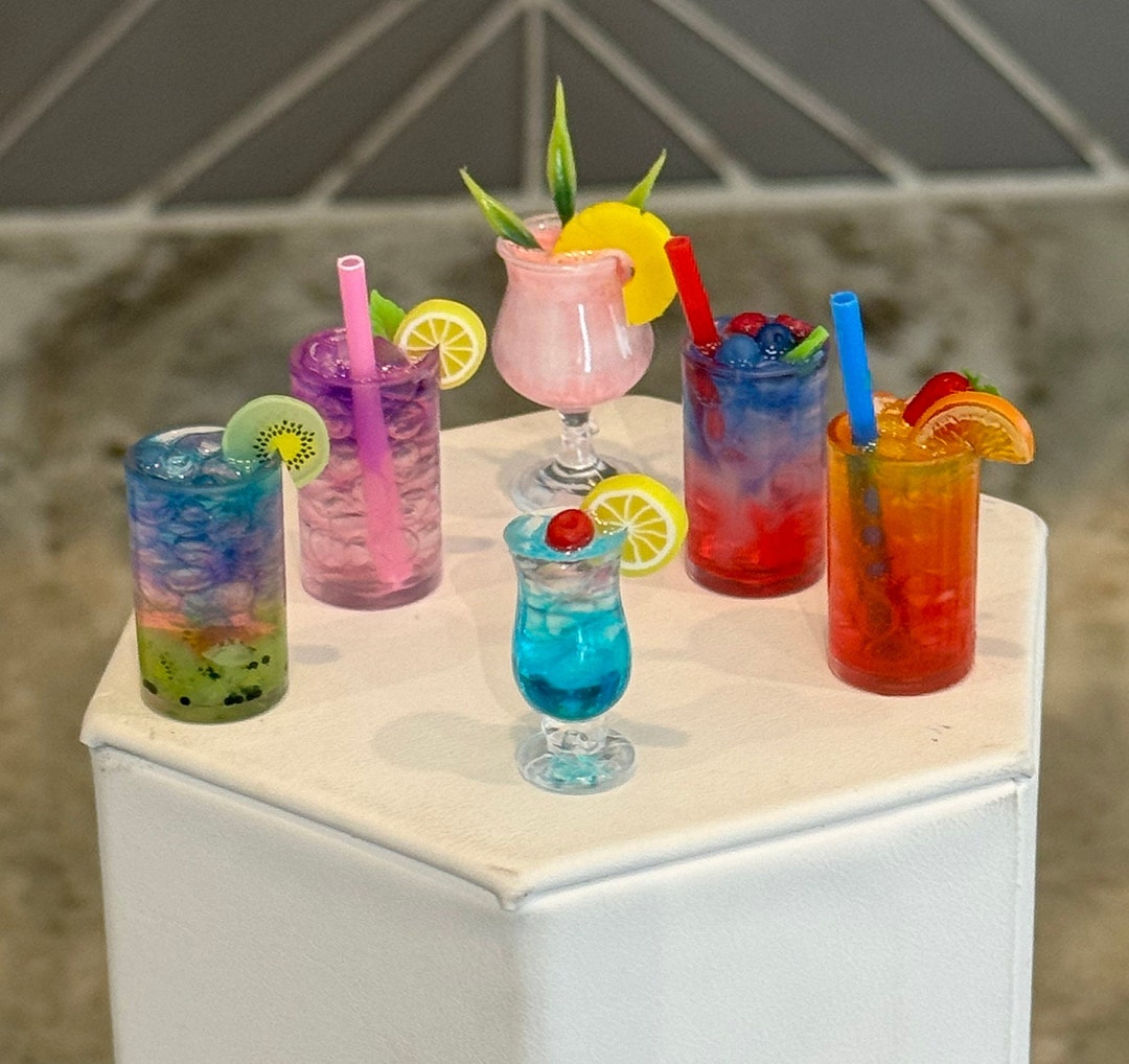 1:6 Playscale Tropical Drinks for Dolls, Elf Prop, Drinks for Dolls 10 ...