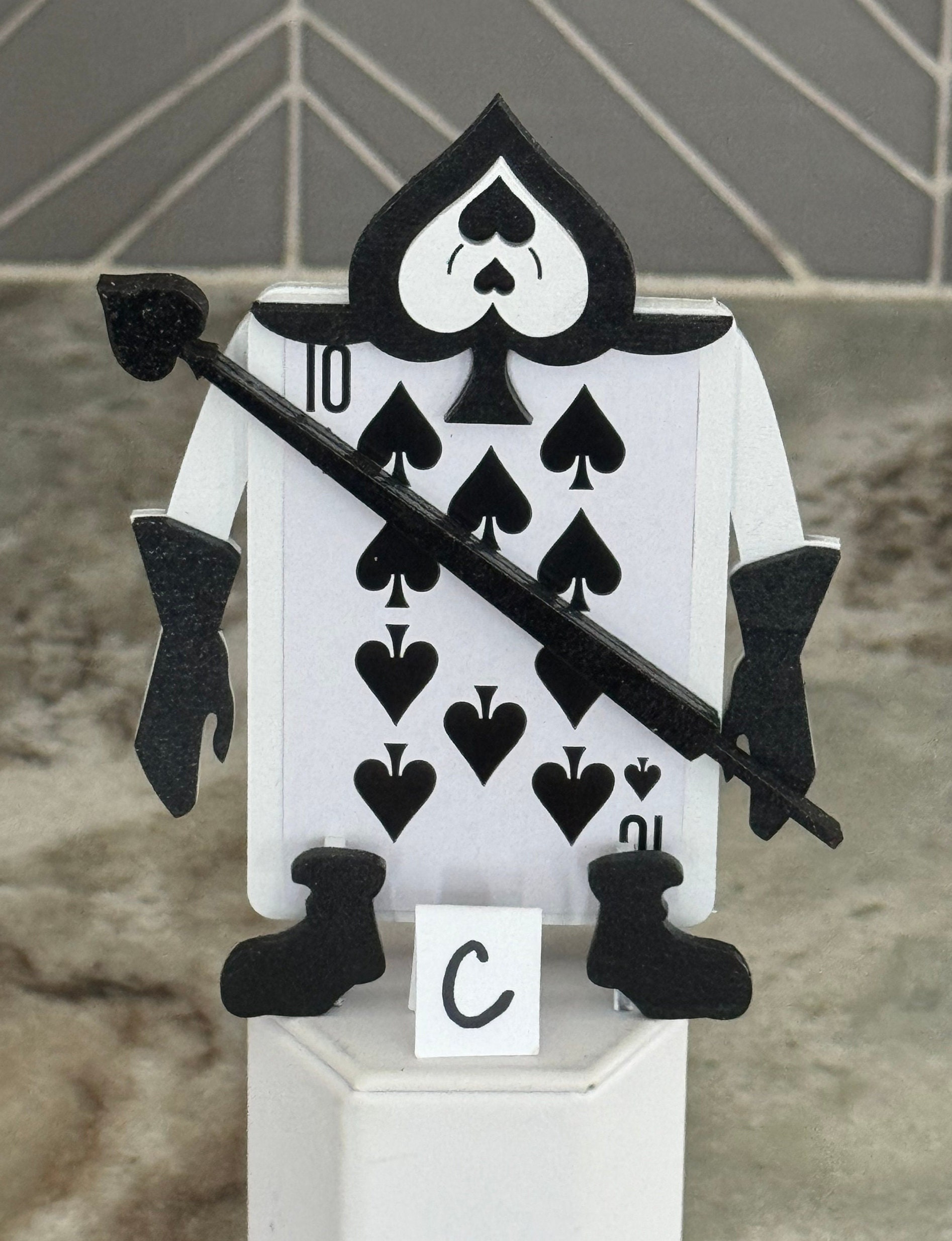 Queen of Hearts Card Soldiers: Alice in Wonderland Party Props, Card ...