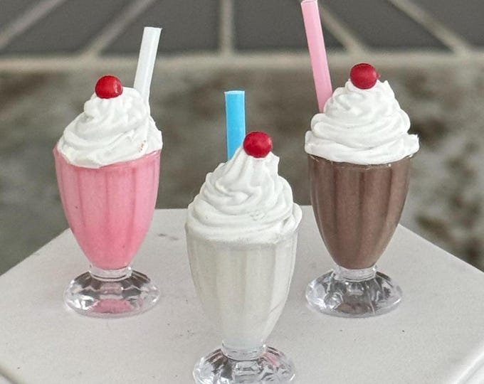 ONE 1:6 Scale Miniature MILKSHAKE Strawberry OR Chocolate With Whipped ...