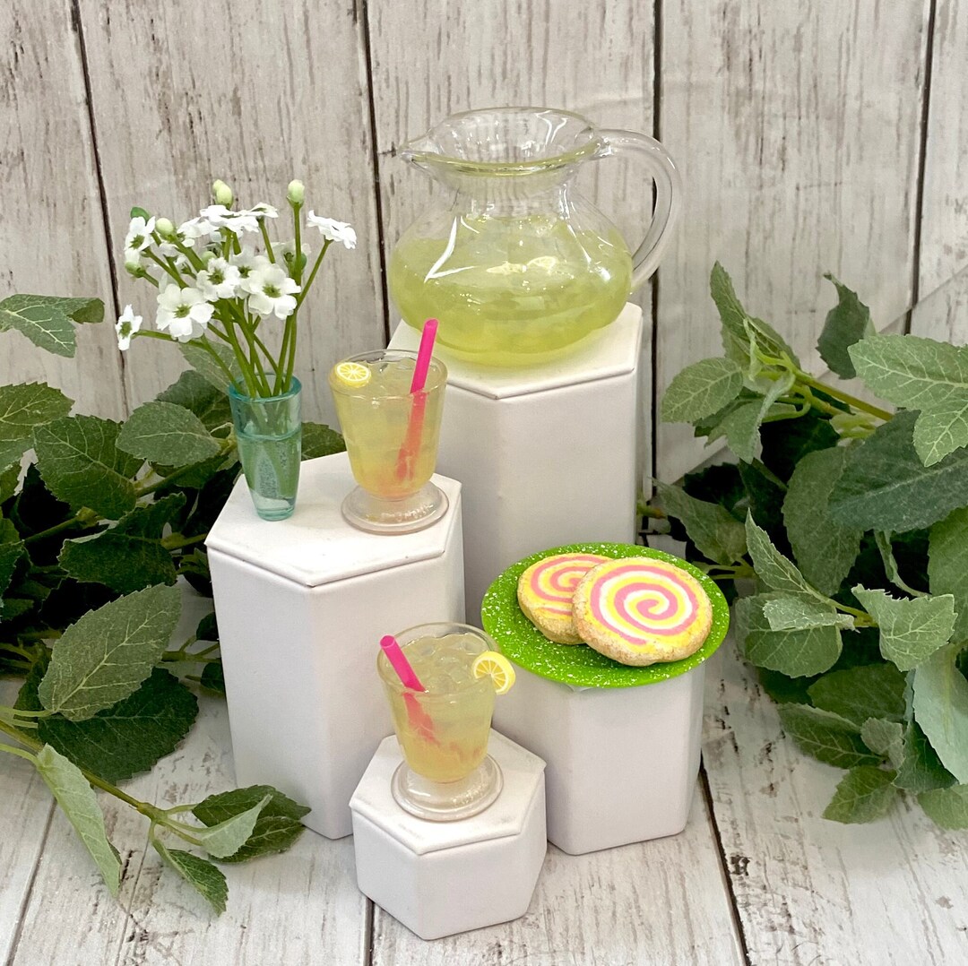 1:3 Scale Mini Pitcher Lemonade Set for Dolls, Lemonade for 16 ...