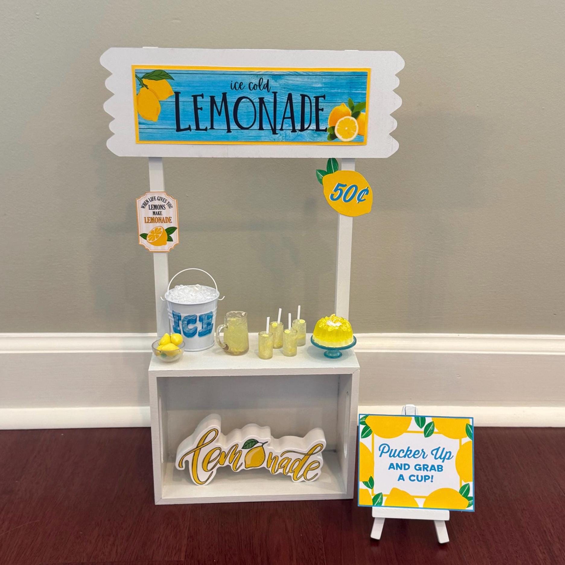 1:6 Lemonade Stand, Elf Prop, Elf Lemonade Stand, 1/6 Elf Prop, Elf ...