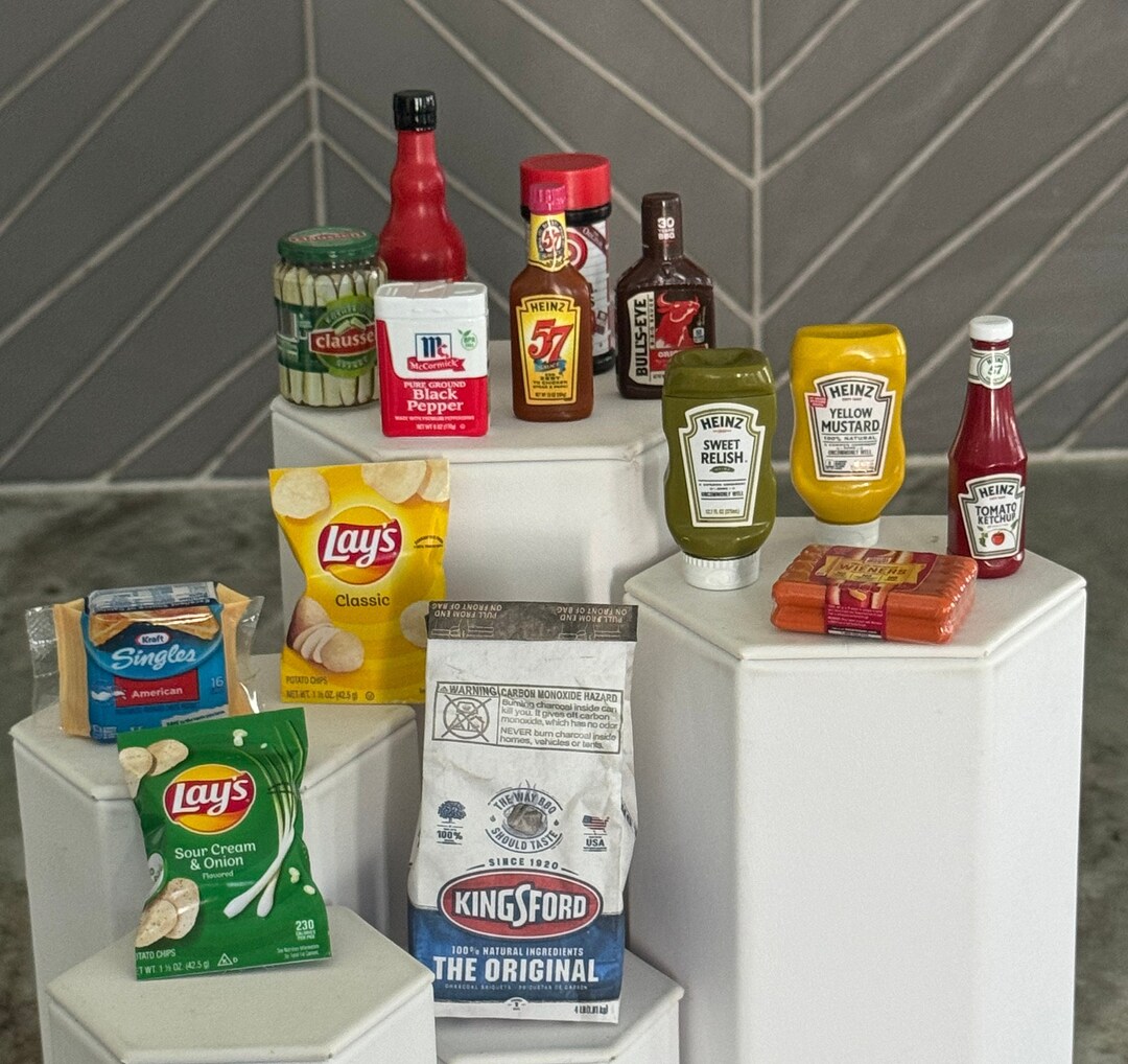 14 Piece Picnic Pack for Dolls, Elf Prop, Byers Caroler Prop, Mini ...