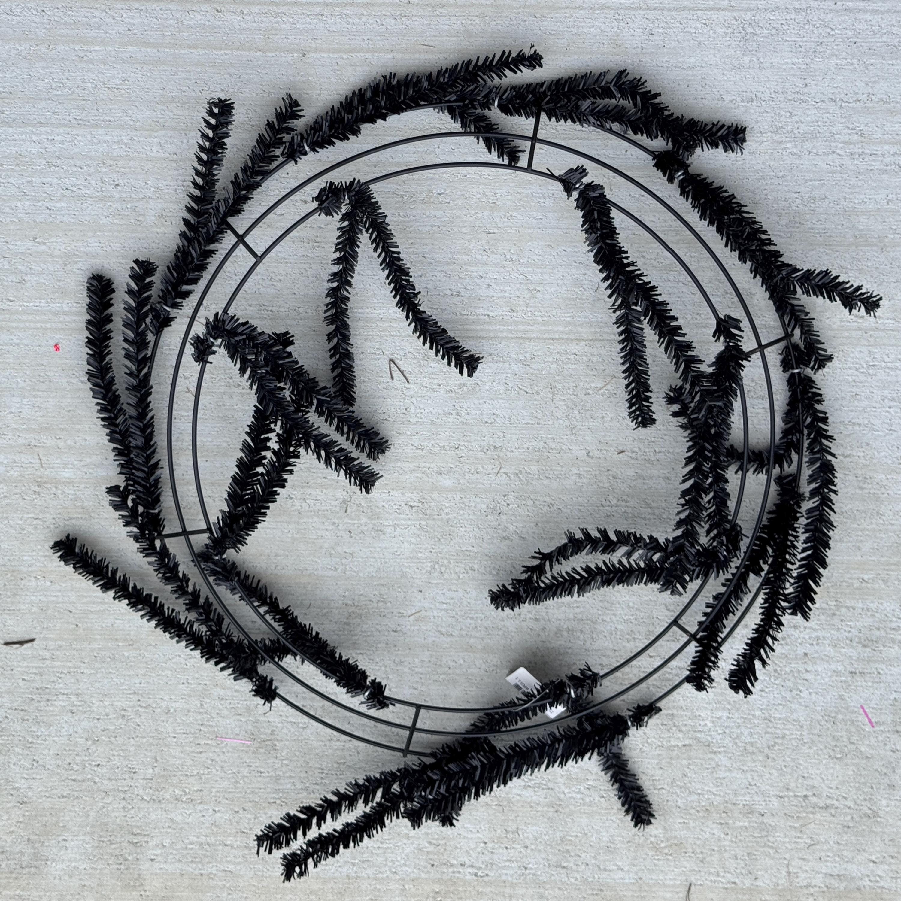 13" Wire, 20" OAD Elevated Work Wreath Frame - Etsy