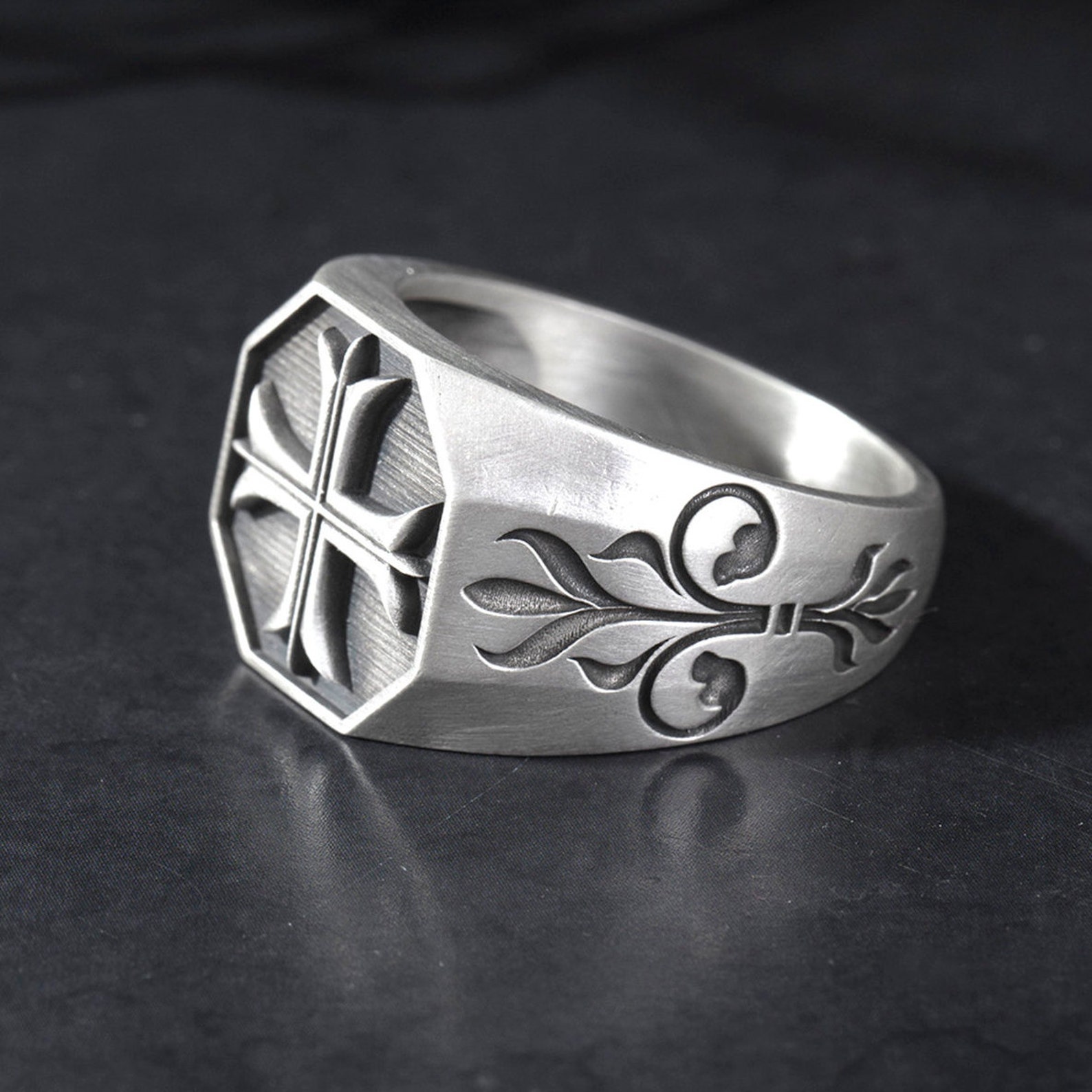 Silver Cross Wedding Bands for Men Men's Crucifix - Etsy