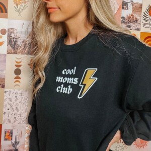 MAMA Sweatshirt, Cool Moms Club Shirt, Retro Mom Shirt, Checkered Mama ...