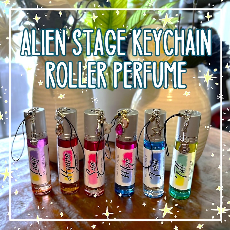 Alien Stage Keychain - Etsy