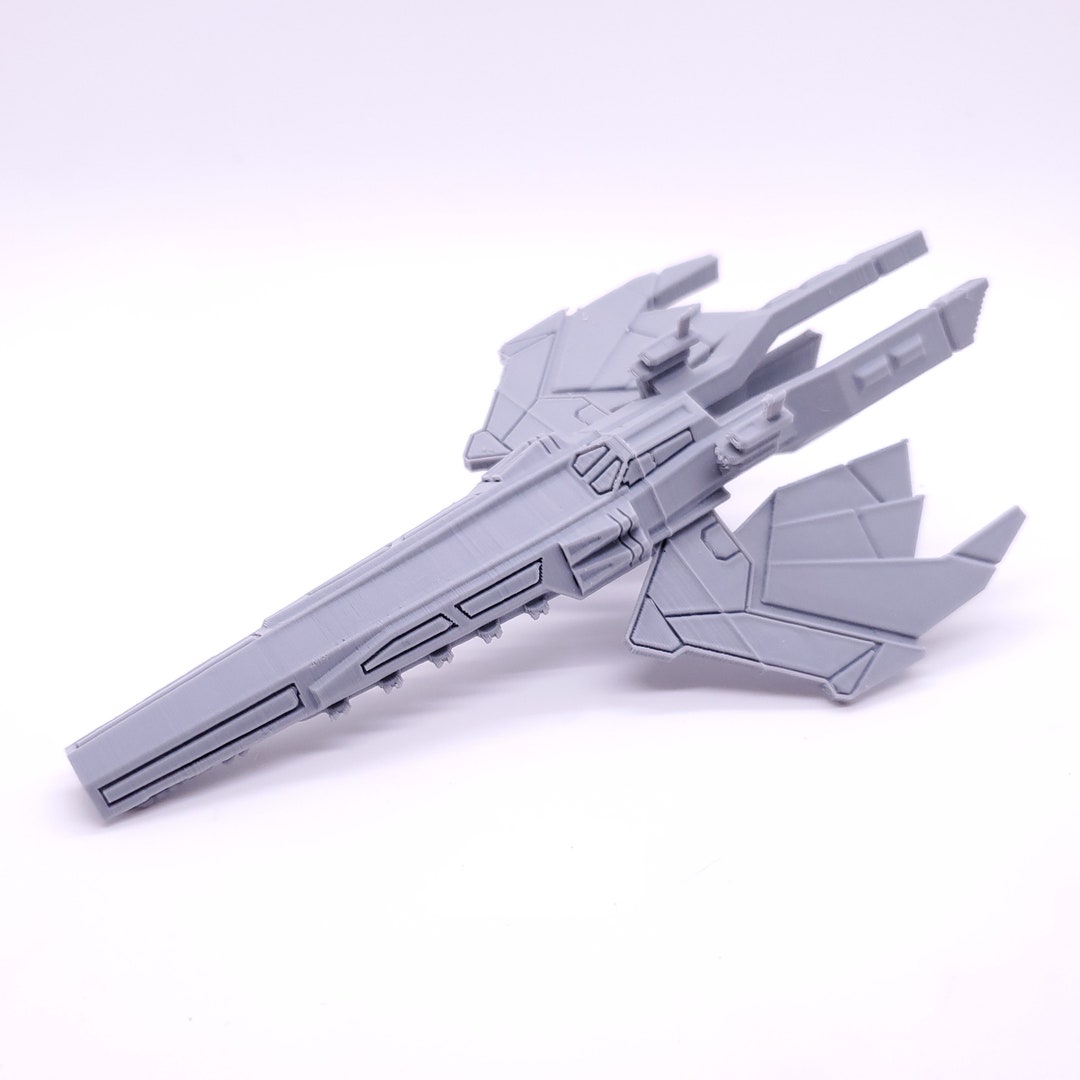 Turian Carrier - 1", 3", 6", 12" or 18" Model - Custom Spaceship Sci-fi ...