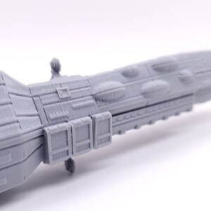 Dreadnaught-class Heavy Cruiser - 1", 3", 6" or 12" Model Kit Custom ...