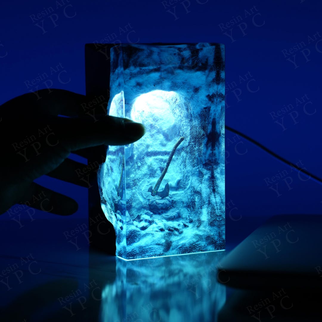 Gow Leviathan Viking Axe Resin Wood Night Light - Epic Warrior Birthday ...