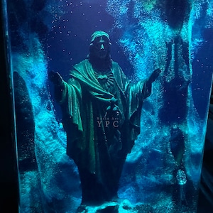 Large Jesus Resin Wood Nitht Lights: A Christian Bedside / Table Lamps ...