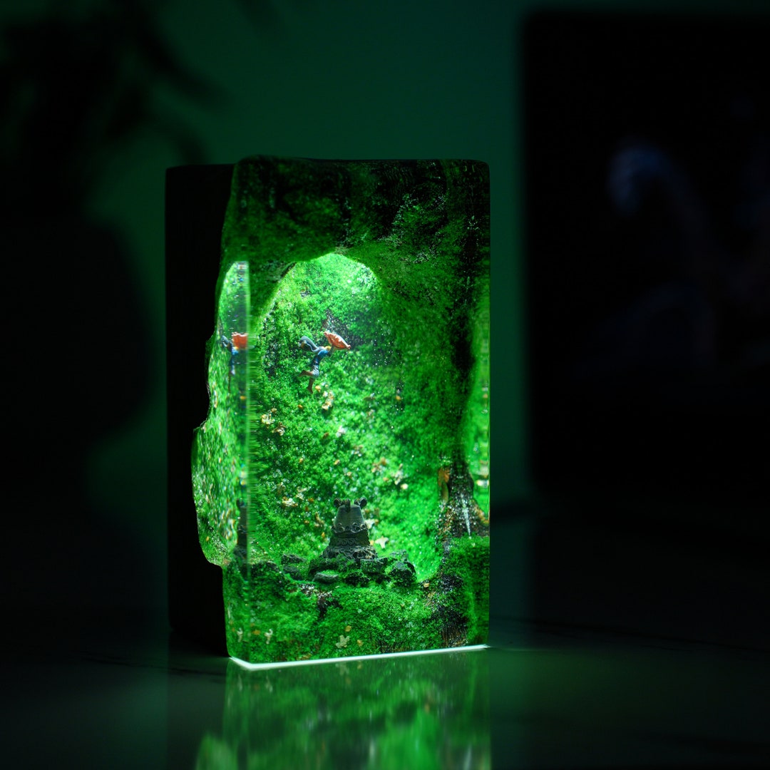 BOTW Link & Guardian Resin Wood Night Light – Handmade Gamer Desk Decor ...