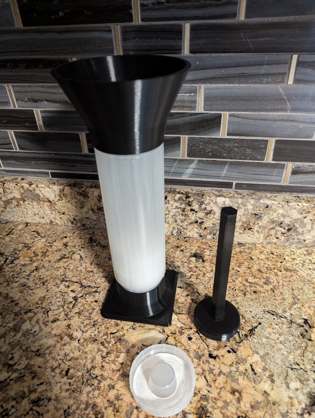 RO DI Resin Packing Tools Screw Funnel, Base And, Strong Anti Roll ...