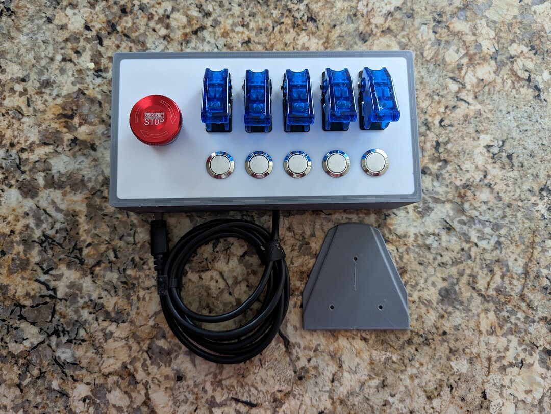 Custom Breakout Box for Apex Neptune With Emergency Stop and Toggle - Etsy