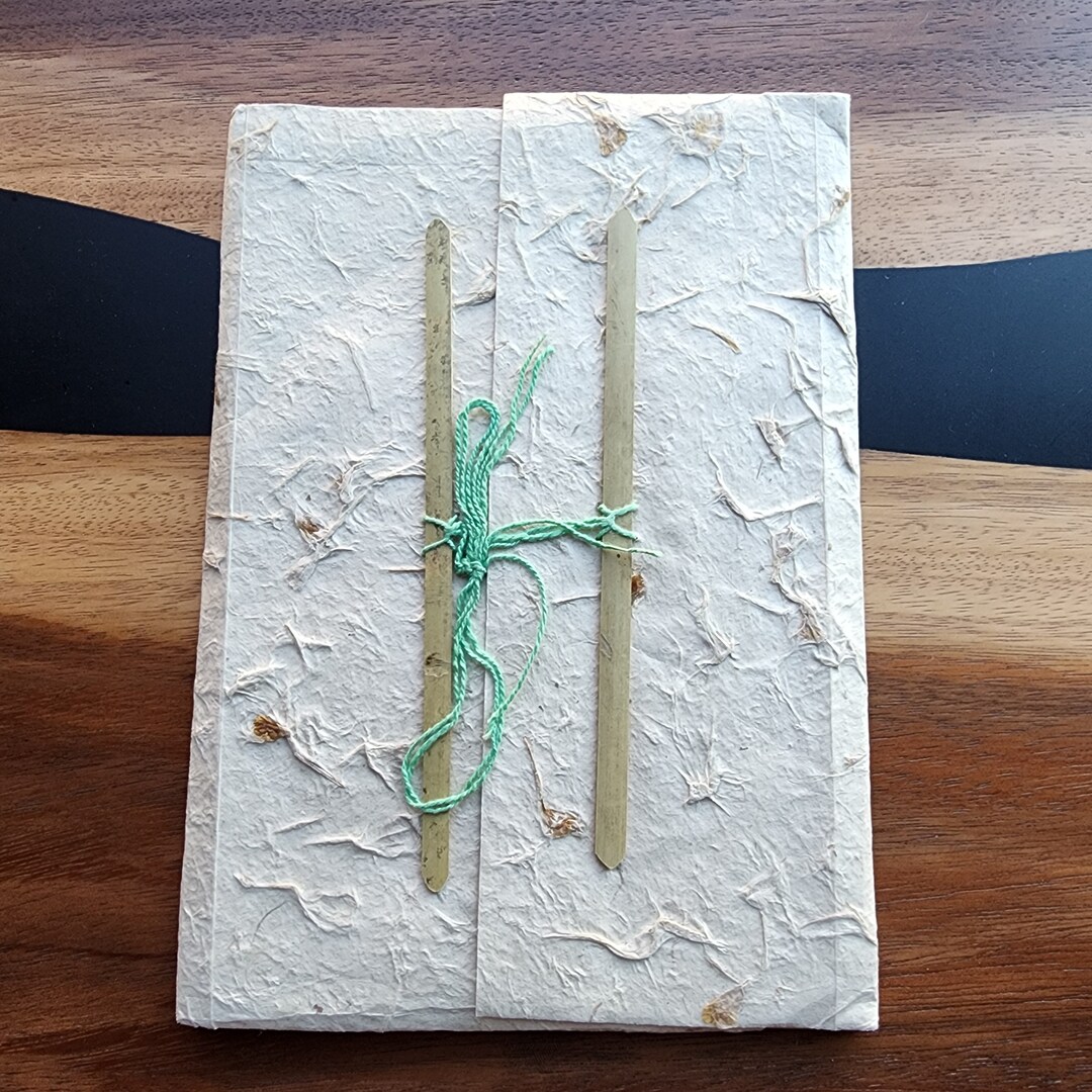 Lokta Stationery Set - Pressed Flowers | Bamboo String Closure ...