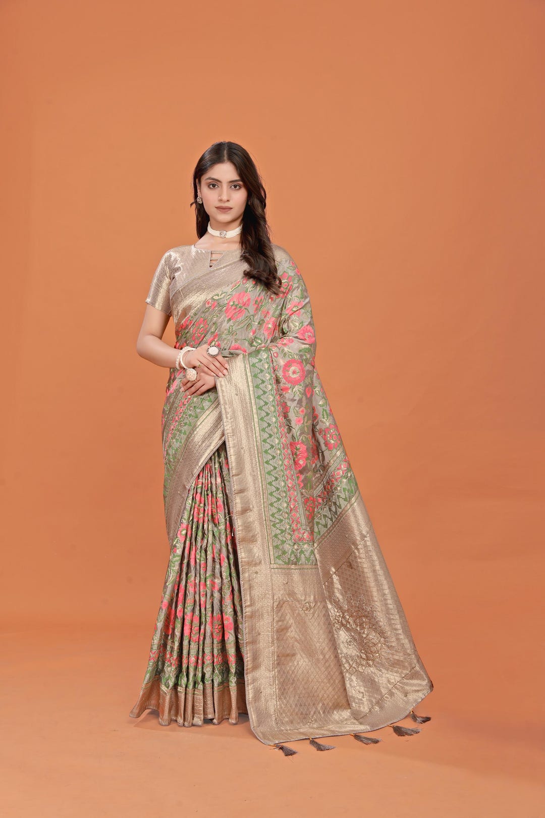 Pushpika Vine Silk Saree - Etsy