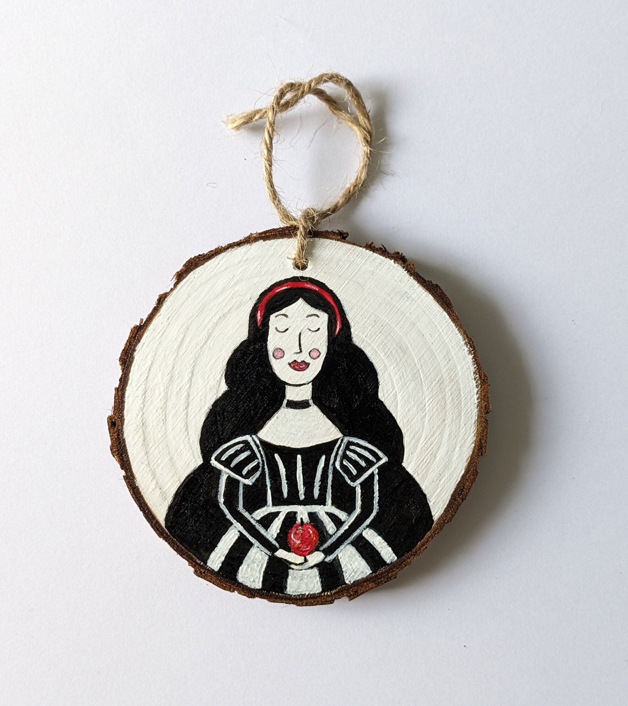 Snow White Wood Slice Wood Slice Art Snow White Hanging - Etsy