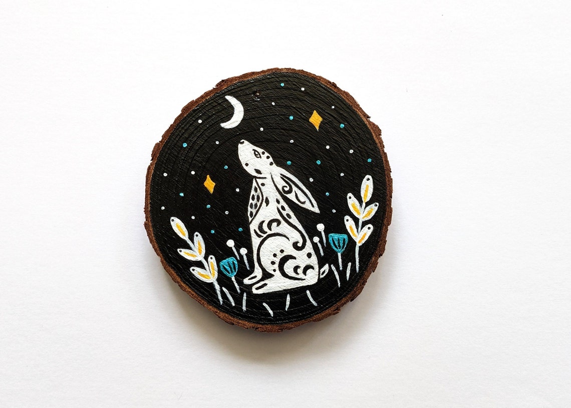 Moon Gazing Hare, Hanging Wood Slice, Moon Gazing Hare Art - Etsy UK